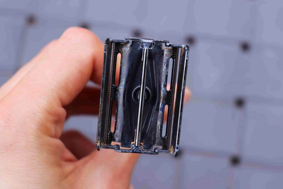 Zero Waste Shaving: How To Use Safety Razors - Almost Zero Waste