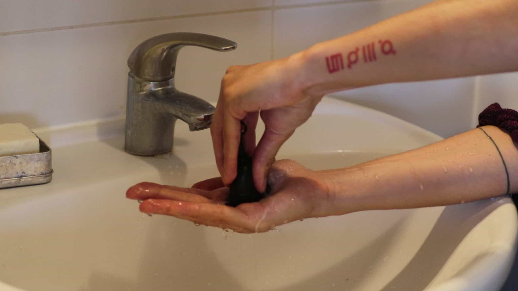 How To Boil A Menstrual Cup (+How Long): Guide 2026