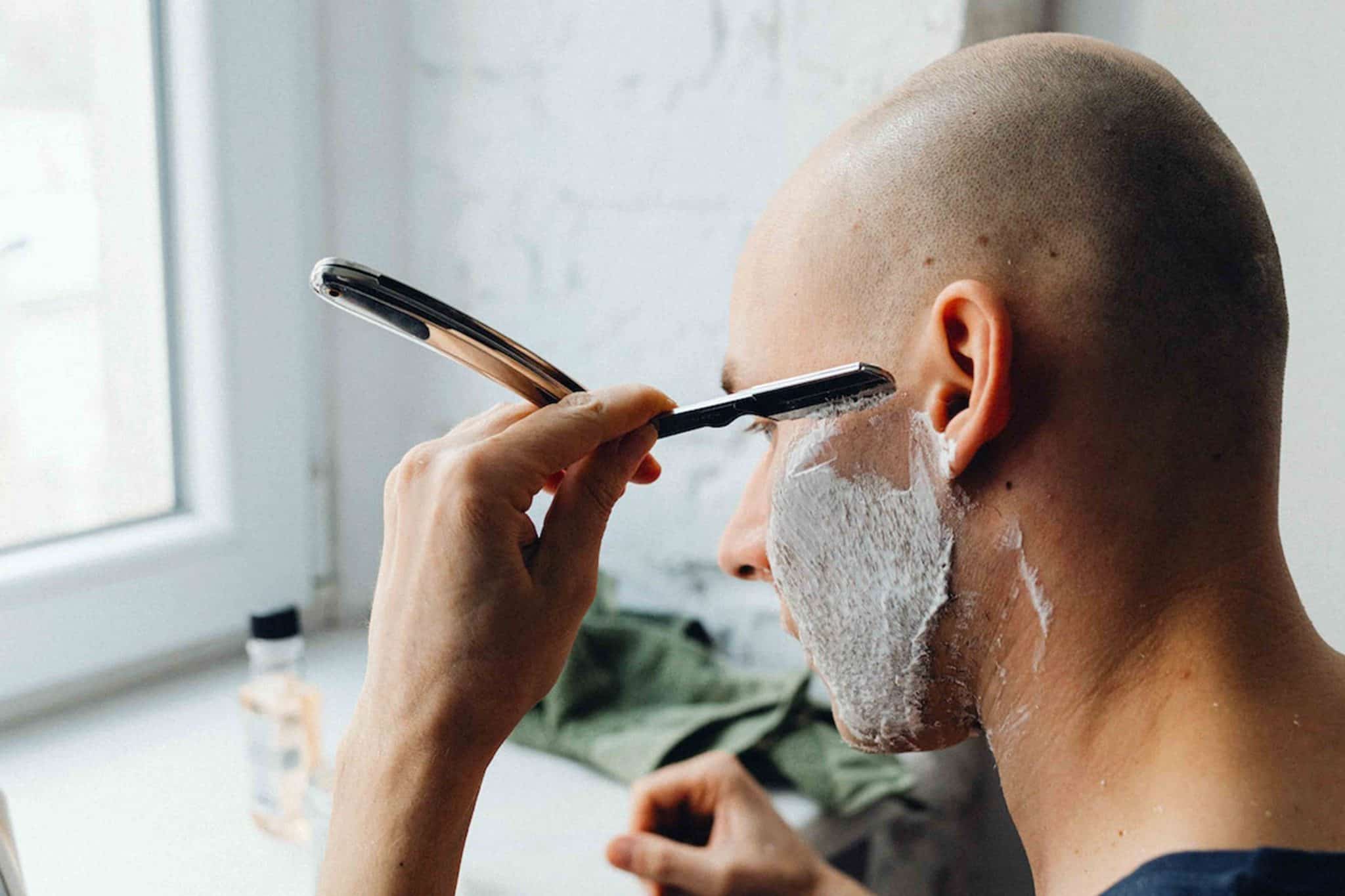 Can You Take a Safety Razor On a Plane? - Almost Zero Waste