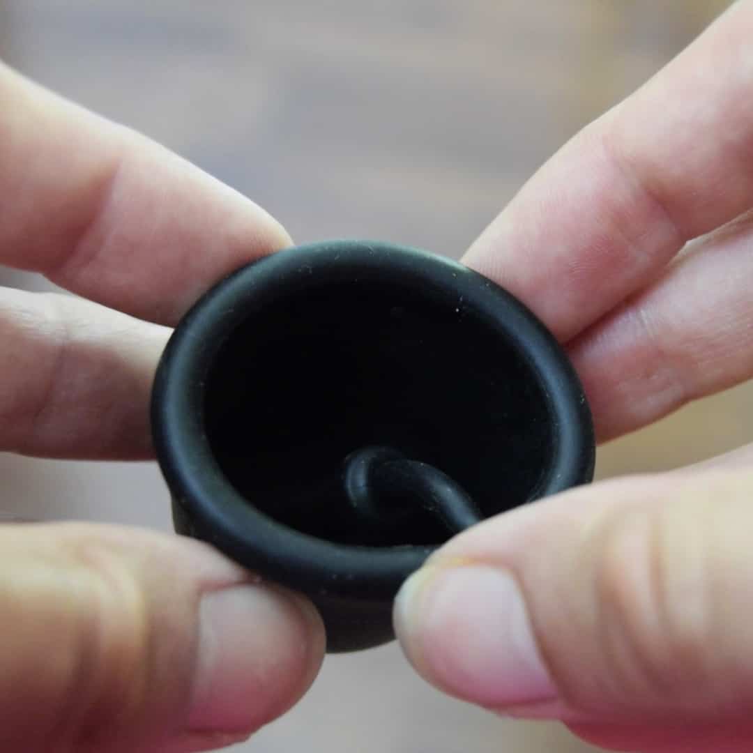 Mastering 8 Menstrual Cup Folding Methods: Newbies Guide ([current_year])