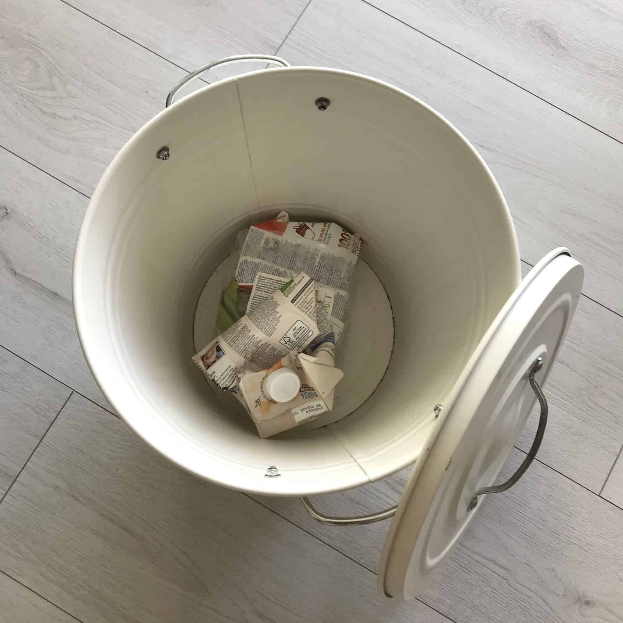 5 Eco-Friendly Alternatives To Trash Bags - Almost Zero Waste